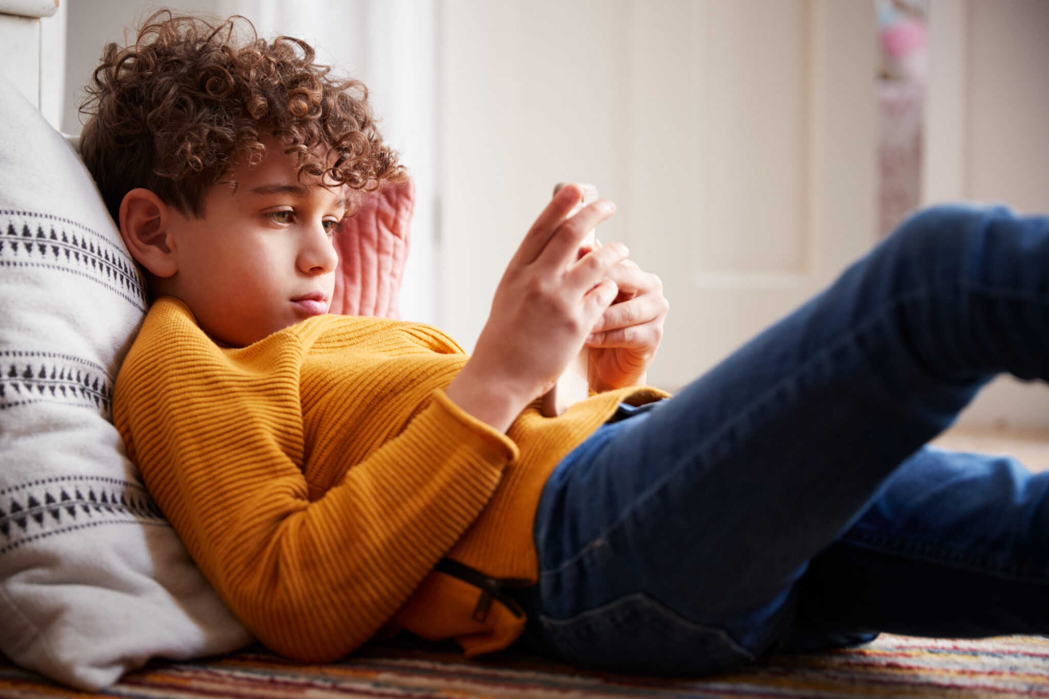 How to Set Screen Time Limits for Kids and Teens (Without Constant ...